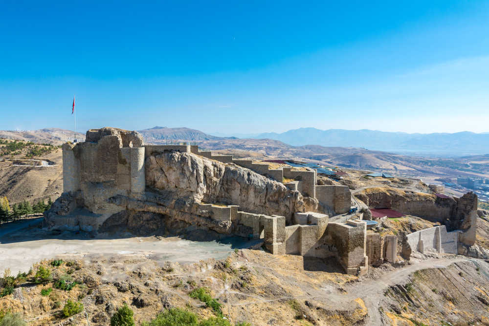 Vliegtickets Amsterdam - Elazığ | Vliegwinkel.nl